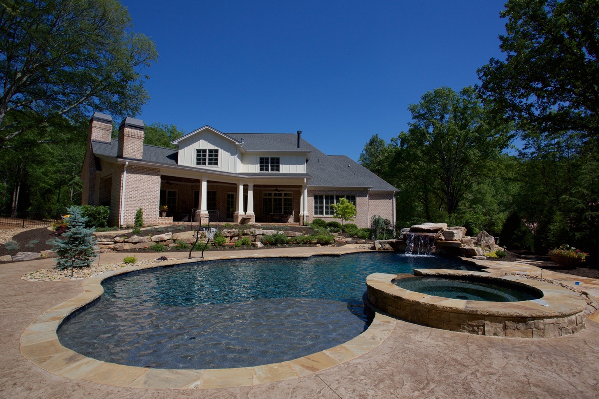 Hot Springs Pools & Spas | Your #1 Pool Builders & Hot Tub Installation