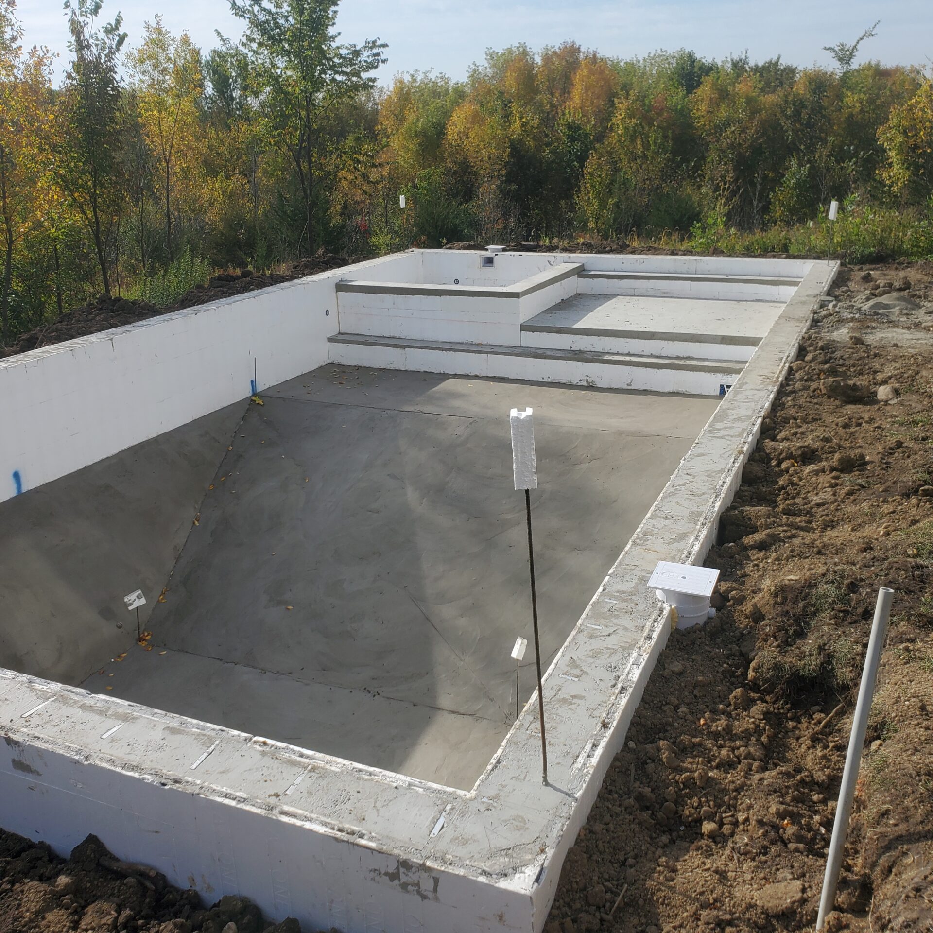 ICF Concrete Pools vs. Steel Wall Minnesota Pools