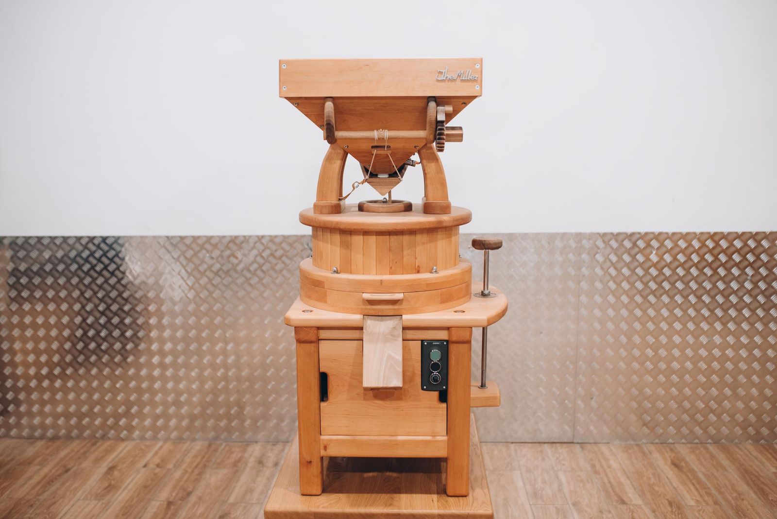 Home hand-mill H15 - The Miller - High-quality stone mills for business ...