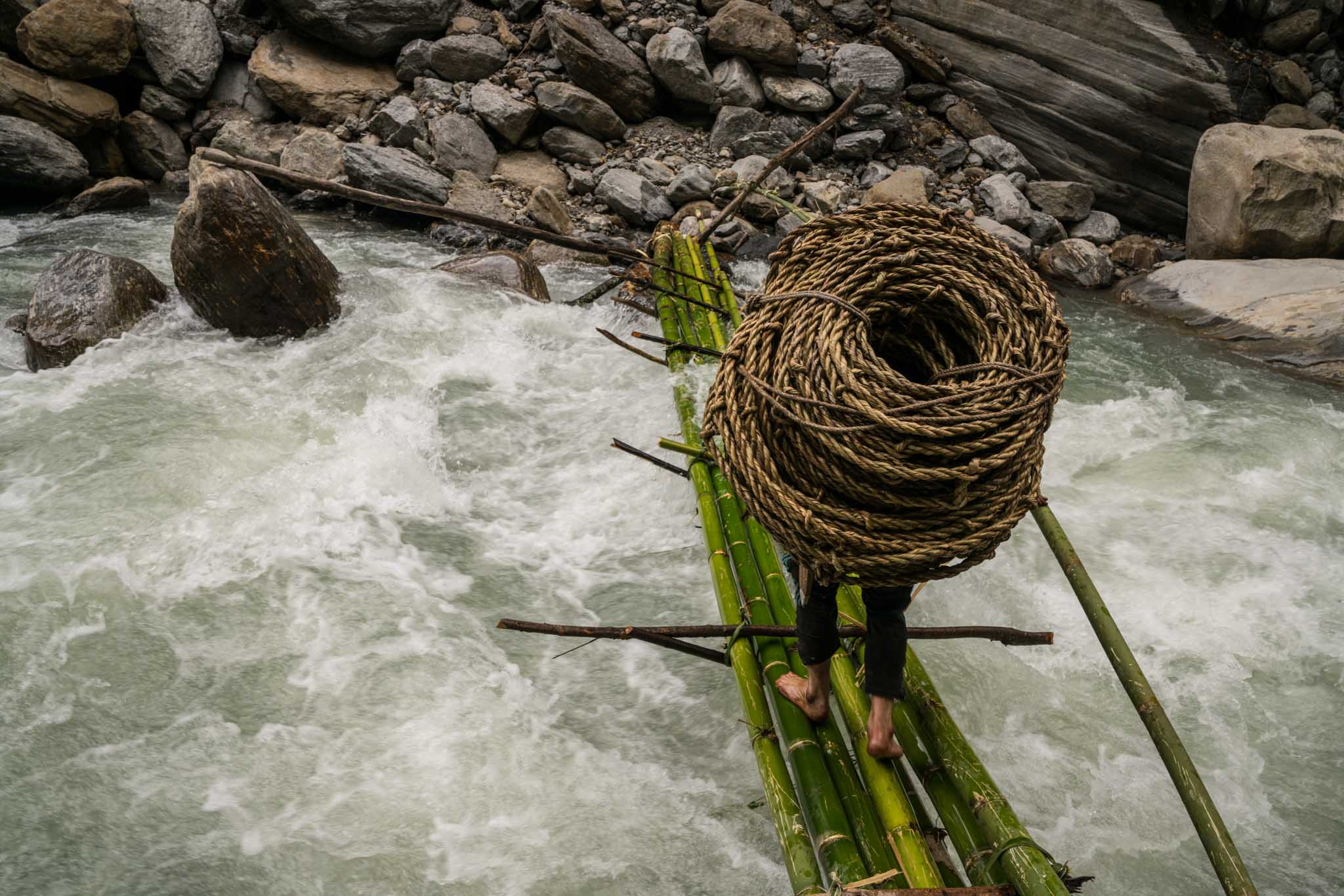 Watch the The Last Honey Hunter: A Cinematic Exploration by Expedition ...
