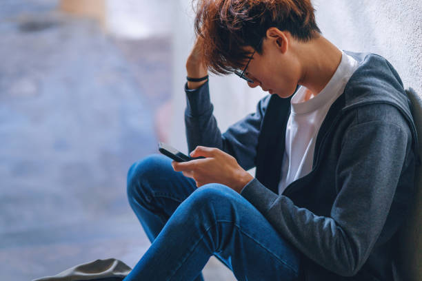 7 Symptoms of Teen Internet Addiction