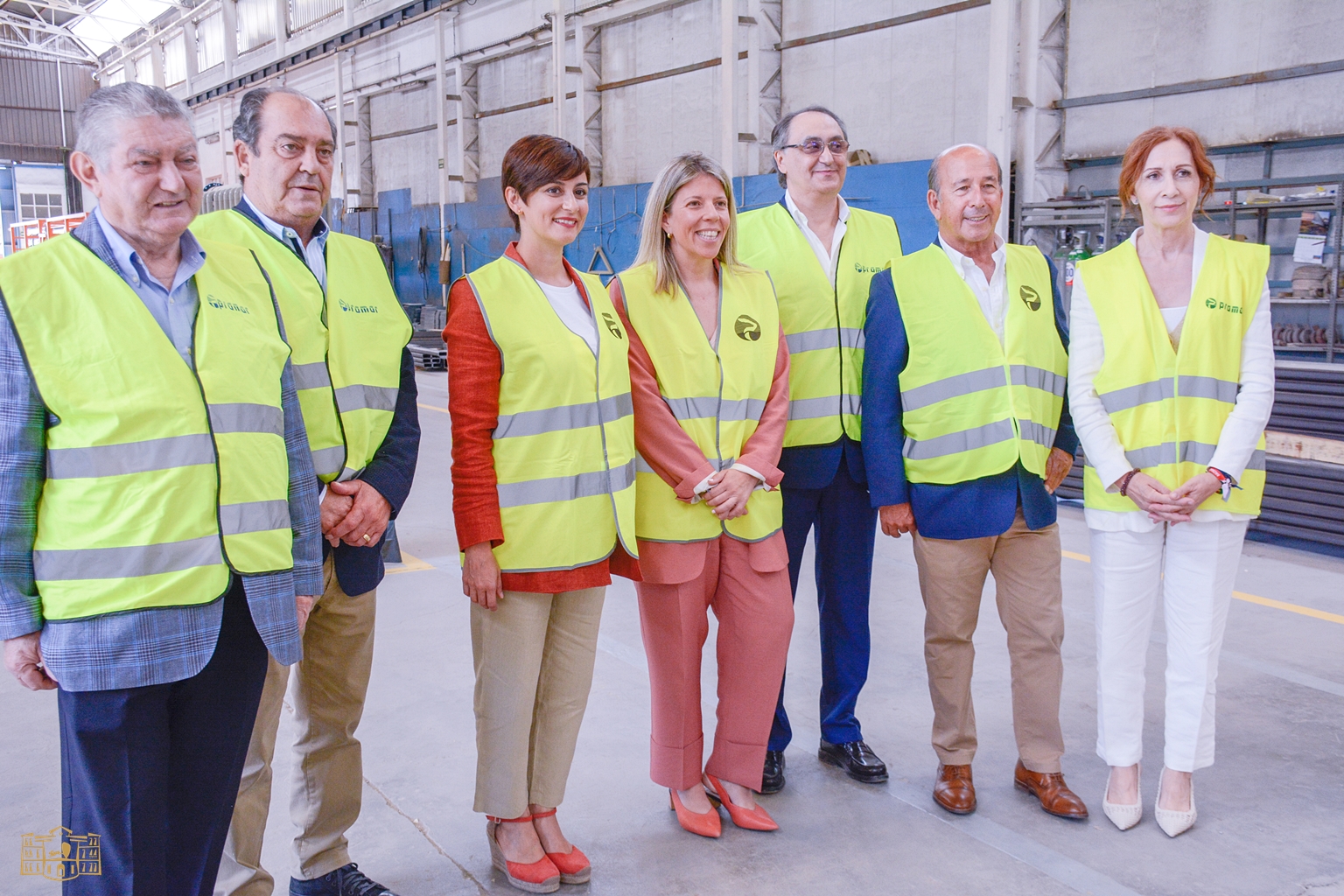 La alcaldesa y la ministra de Política Territorial visitan PRAMAR y ...