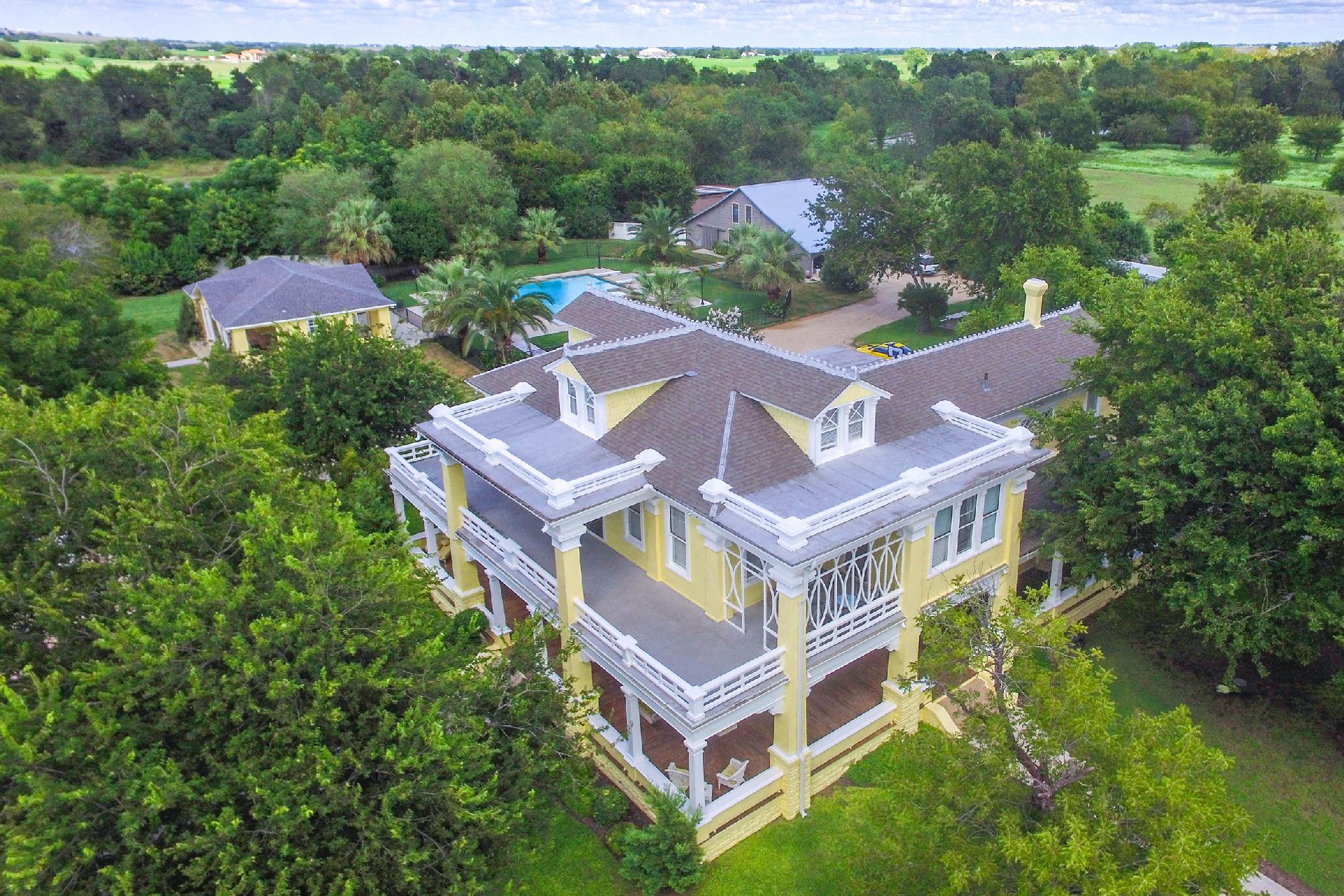 Taylor | Chloe Chiang Top Central Texas Realtor