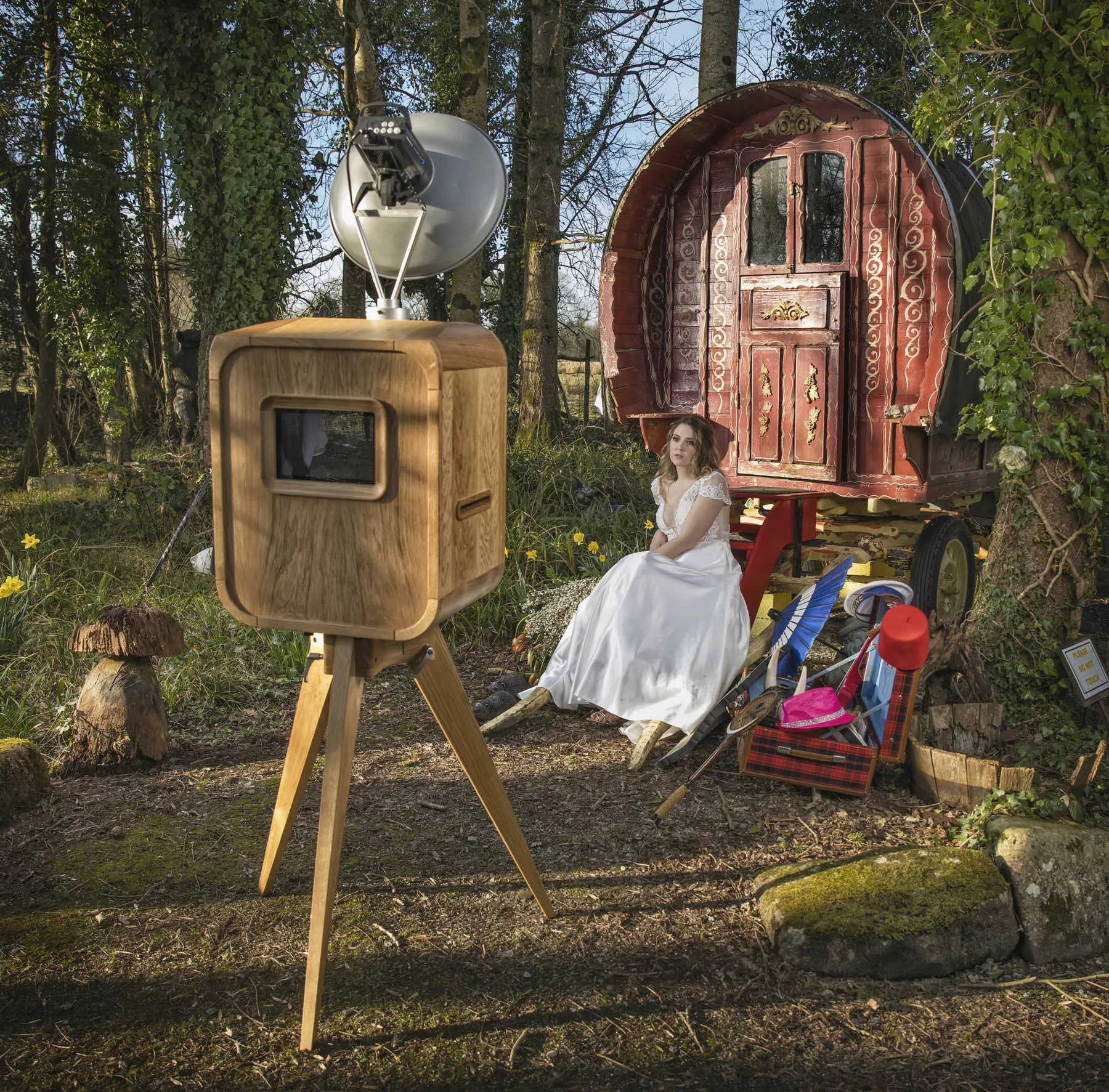 Event Lounge, Photo Booth,Beauty Mirror, Orbit 360… | Event Lounge