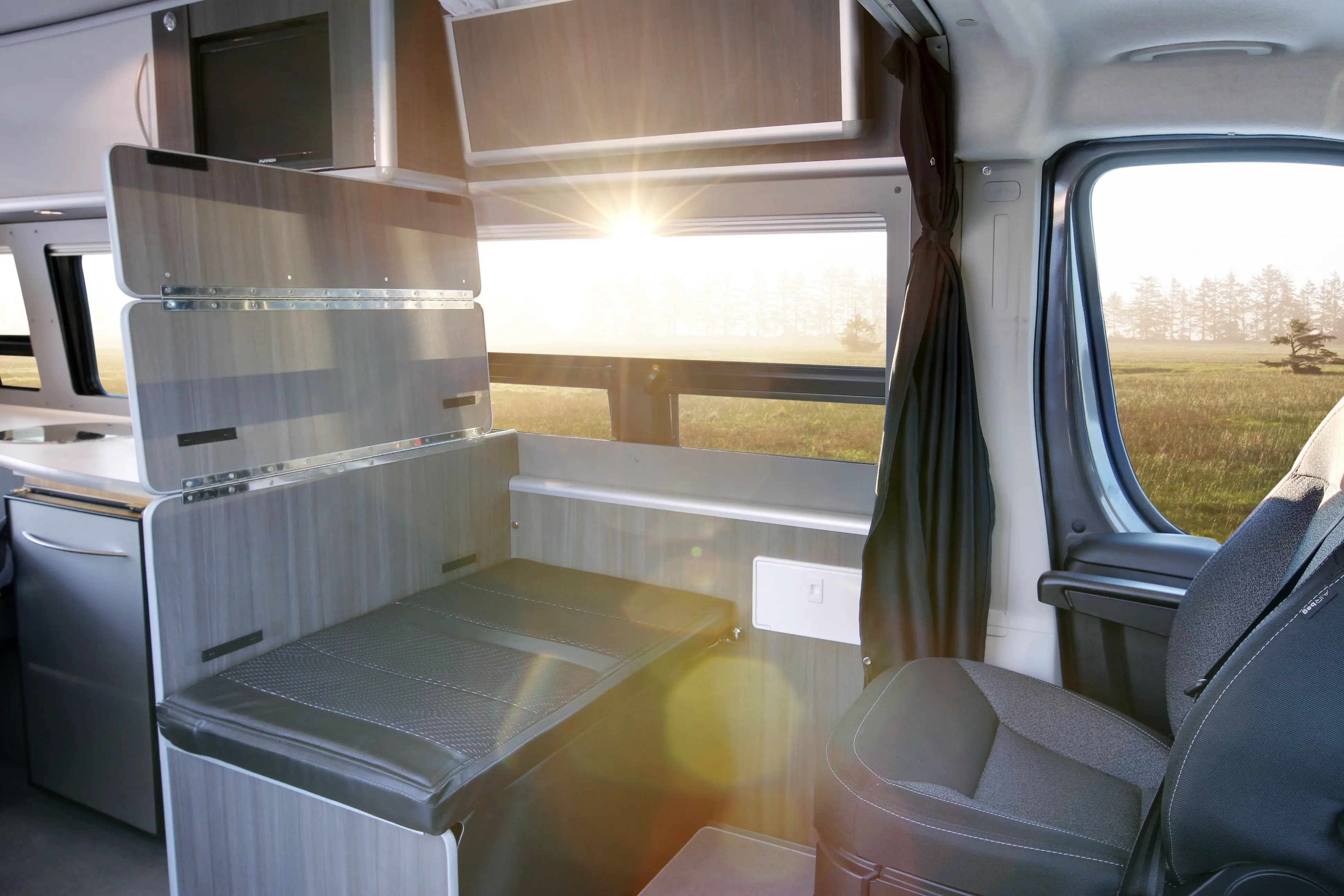 XL PLUS 21' | Ram ProMaster | Safari Condo