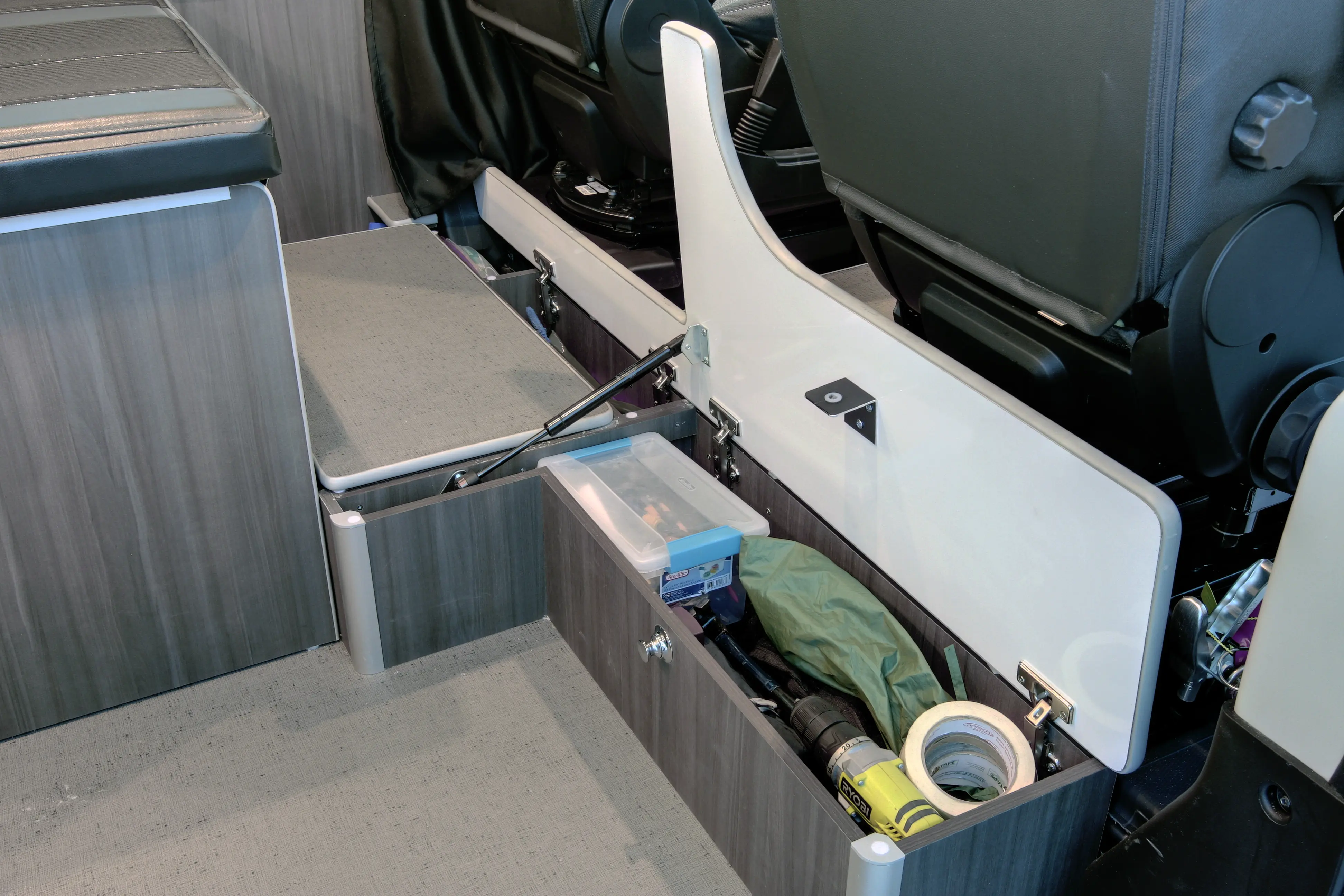 XL PLUS 21' | Ram ProMaster | Safari Condo