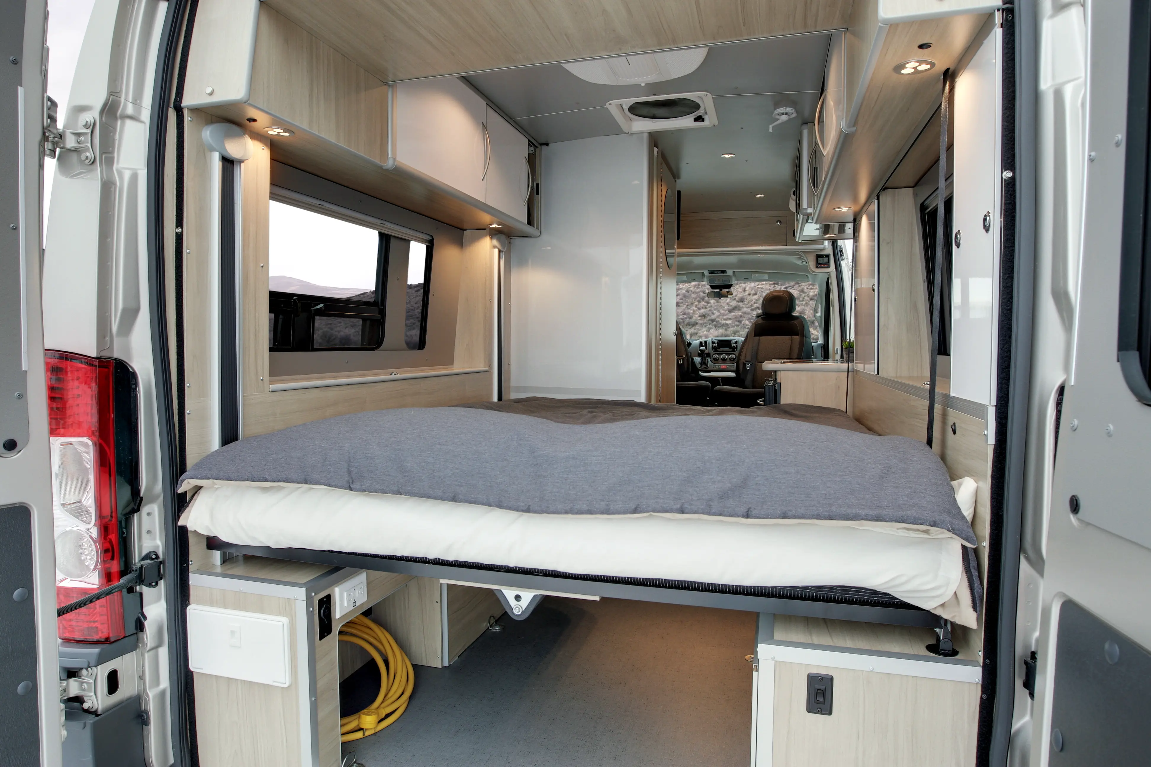 XL FLEX 21' | Ram ProMaster | Safari Condo