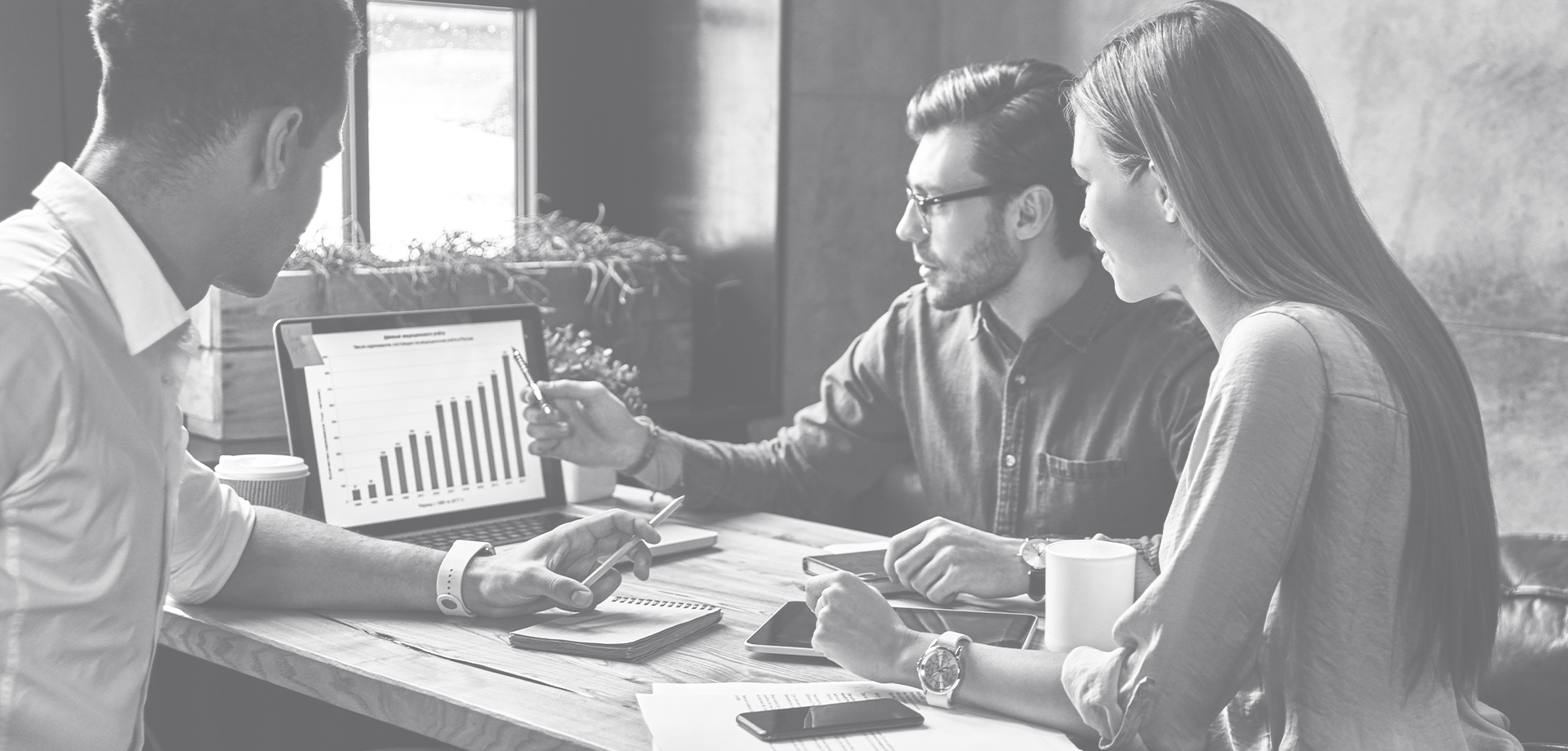 Empiraa Blog: 10 Inspiring Business Goals Examples to Drive Success