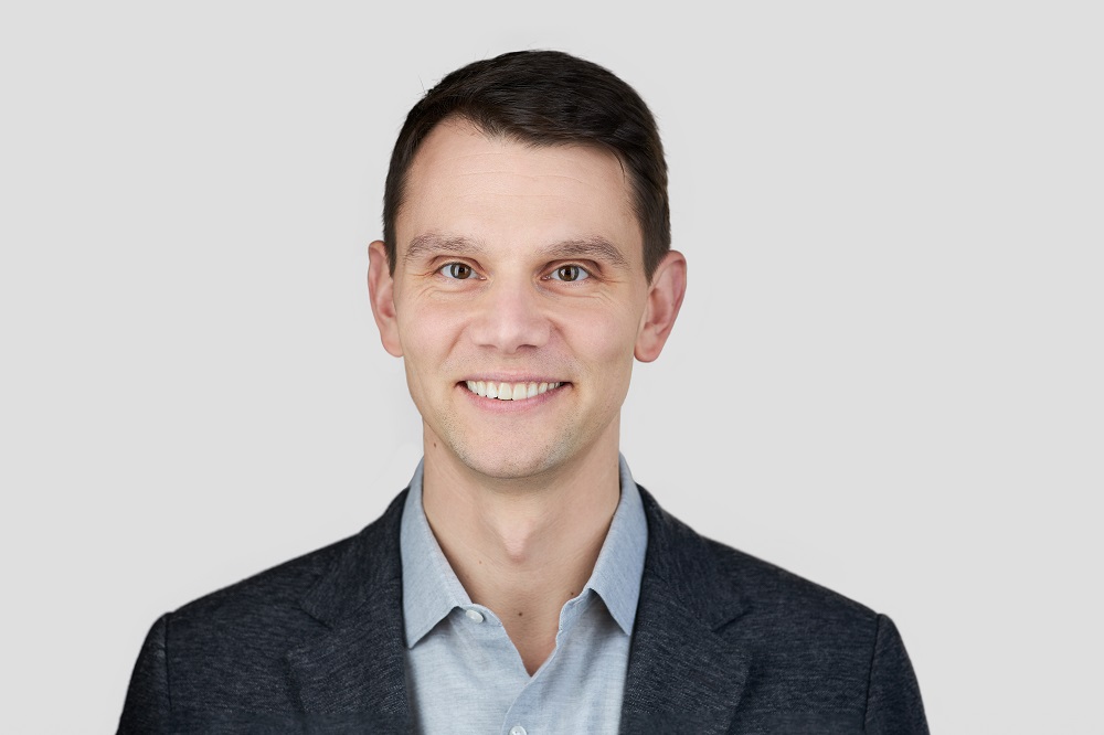 Smart Humans: EquityMultiple's Charles Clinton