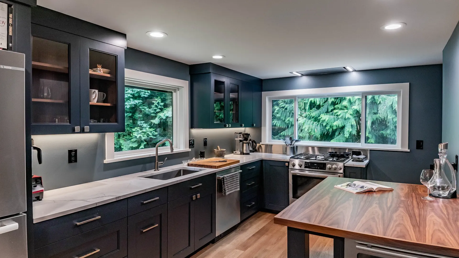 Custom Cabinets for Kitchens and Bathrooms | Eterna Surfaces