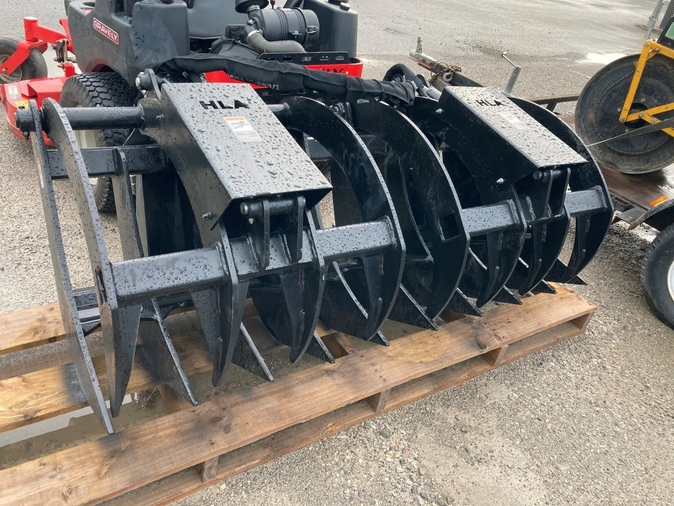 HORST HEAVY DUTY ROOT RAKE GRAPPLE BUCKET - Egger Truck