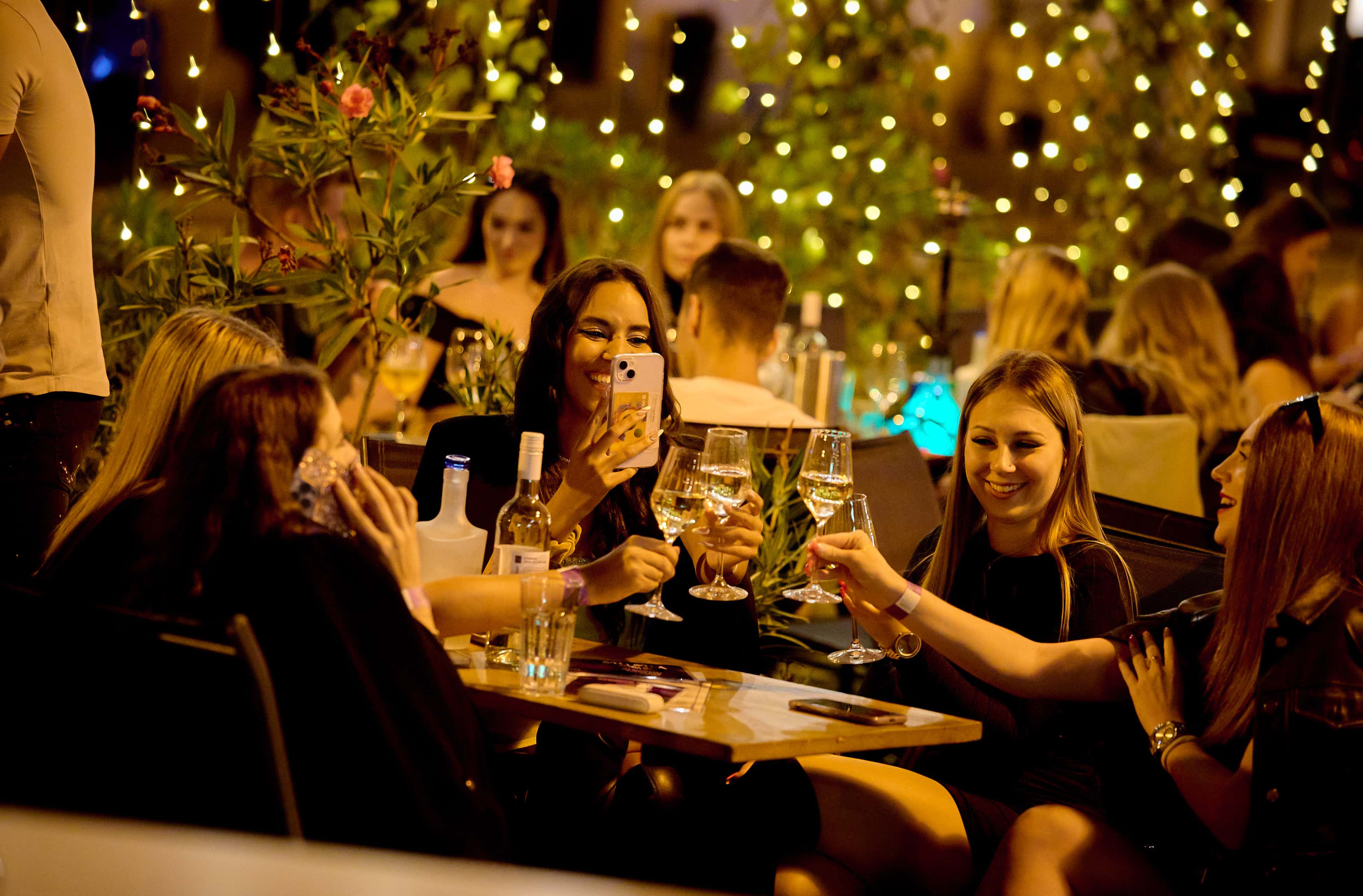 Pódium Bistro & Club: Rólunk