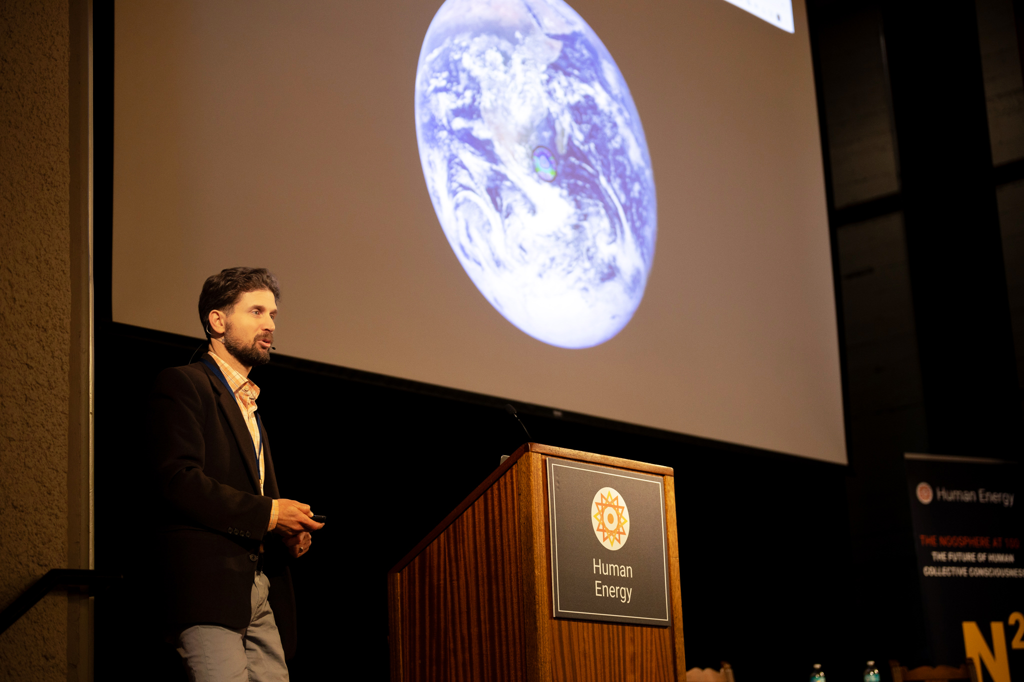 Noosphere and the Global Brain