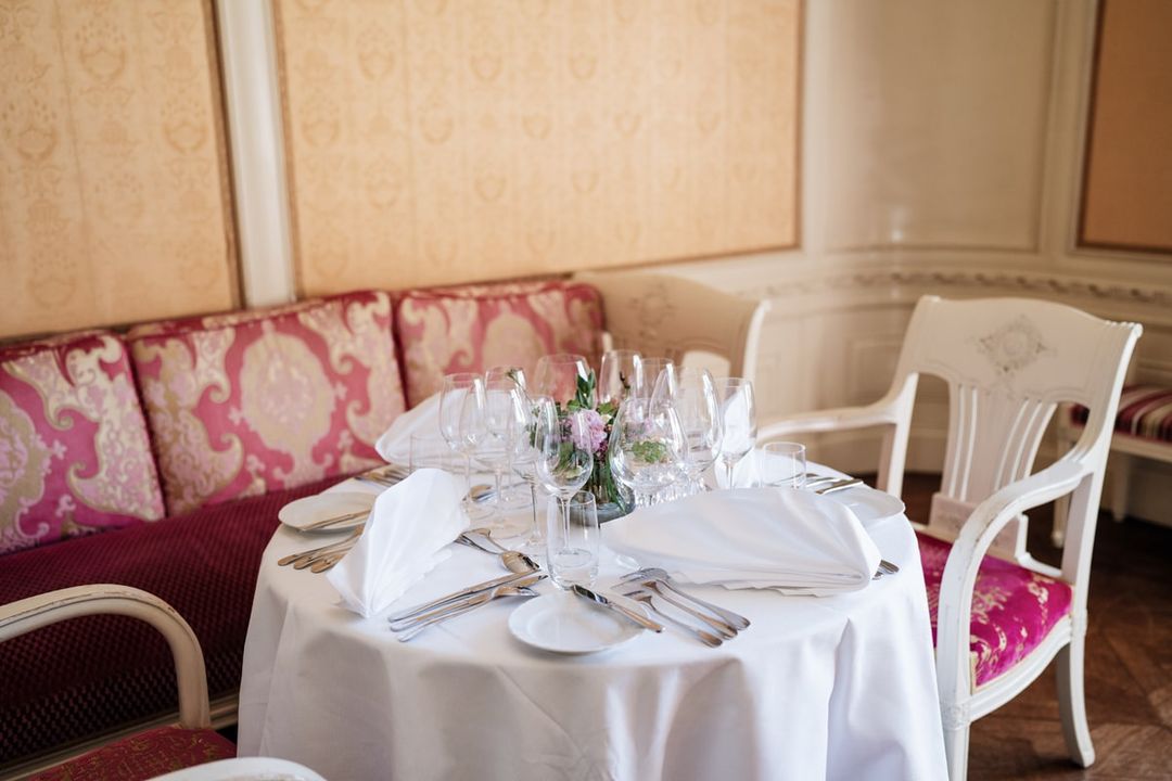 Bo på Slott i Västra Götaland nära Göteborg | Bjertorp Slott