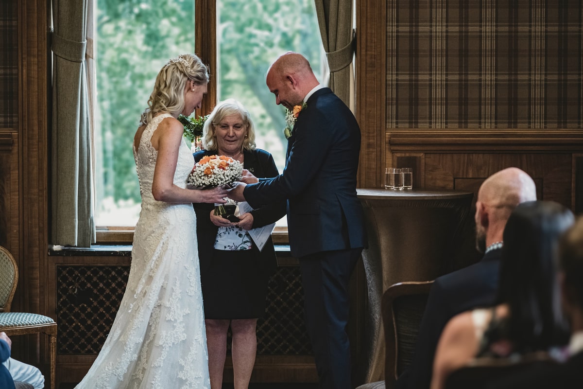 Drop-in-vigsel på slott | Bjertorp Slott