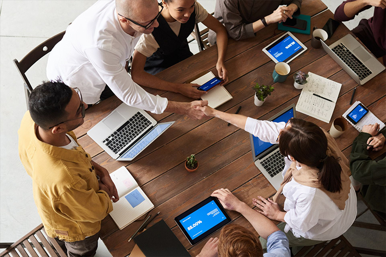 Your Guide To Boosting Collaboration in the Workplace | Integr8
