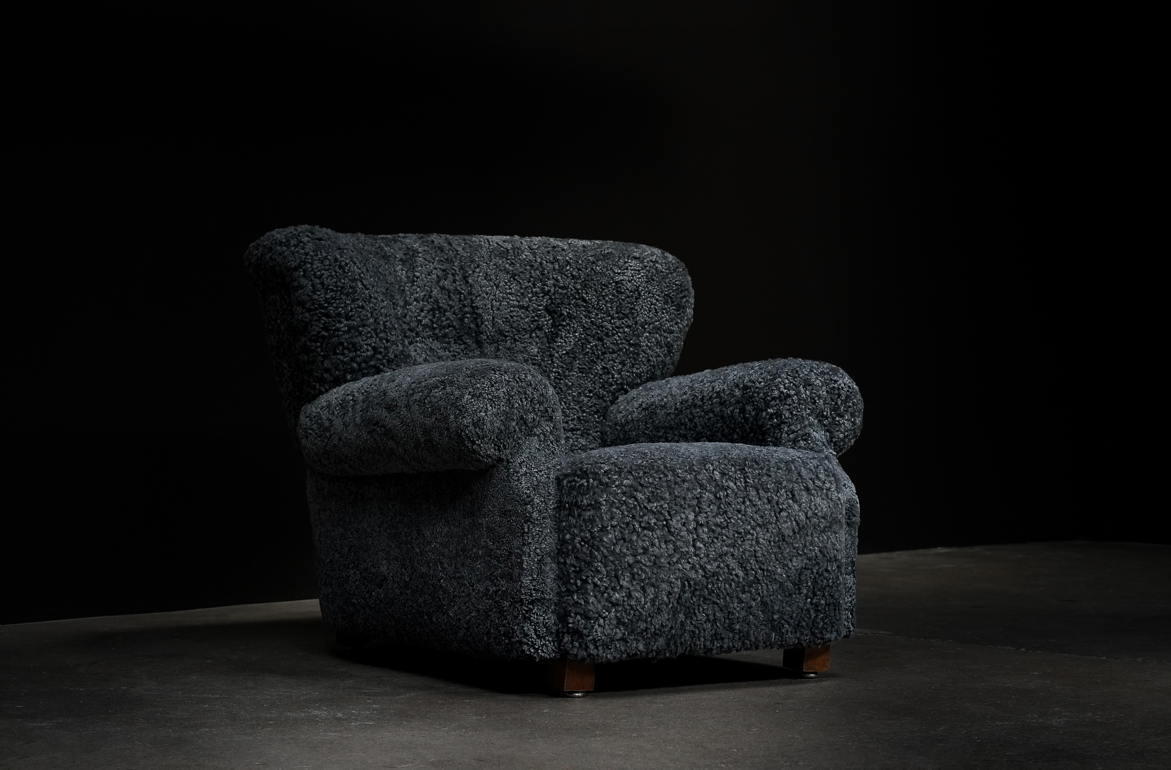 Lounge Chairs - STUDIO BALESTRA