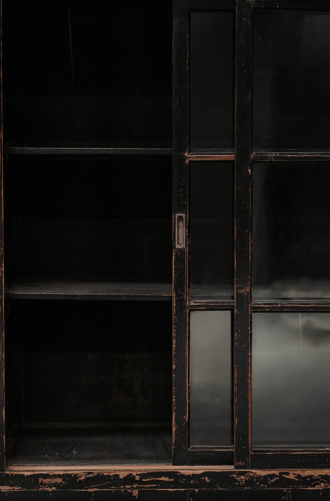 Japanese Vitrine 1 - STUDIO BALESTRA