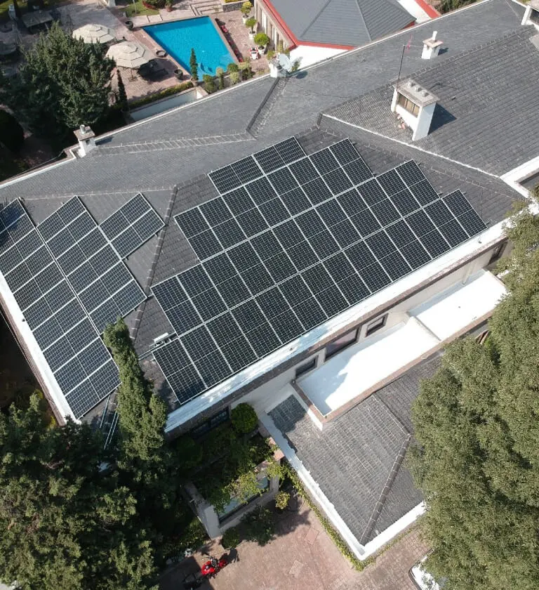 Instalación de paneles solares en México | Niko Energy