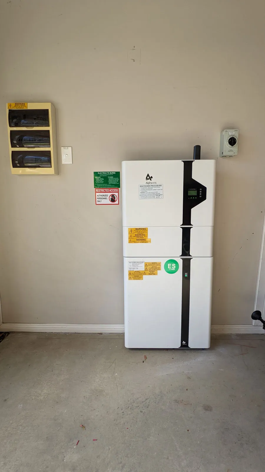 Solar Battery Installation Sydney | Instant Solar