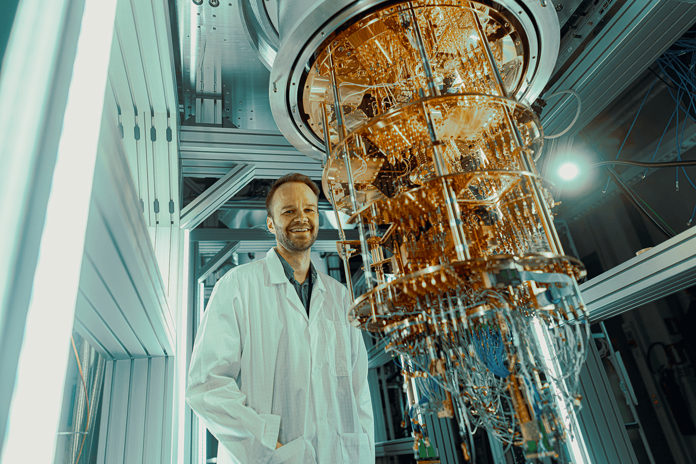 We build quantum computers. | IQM