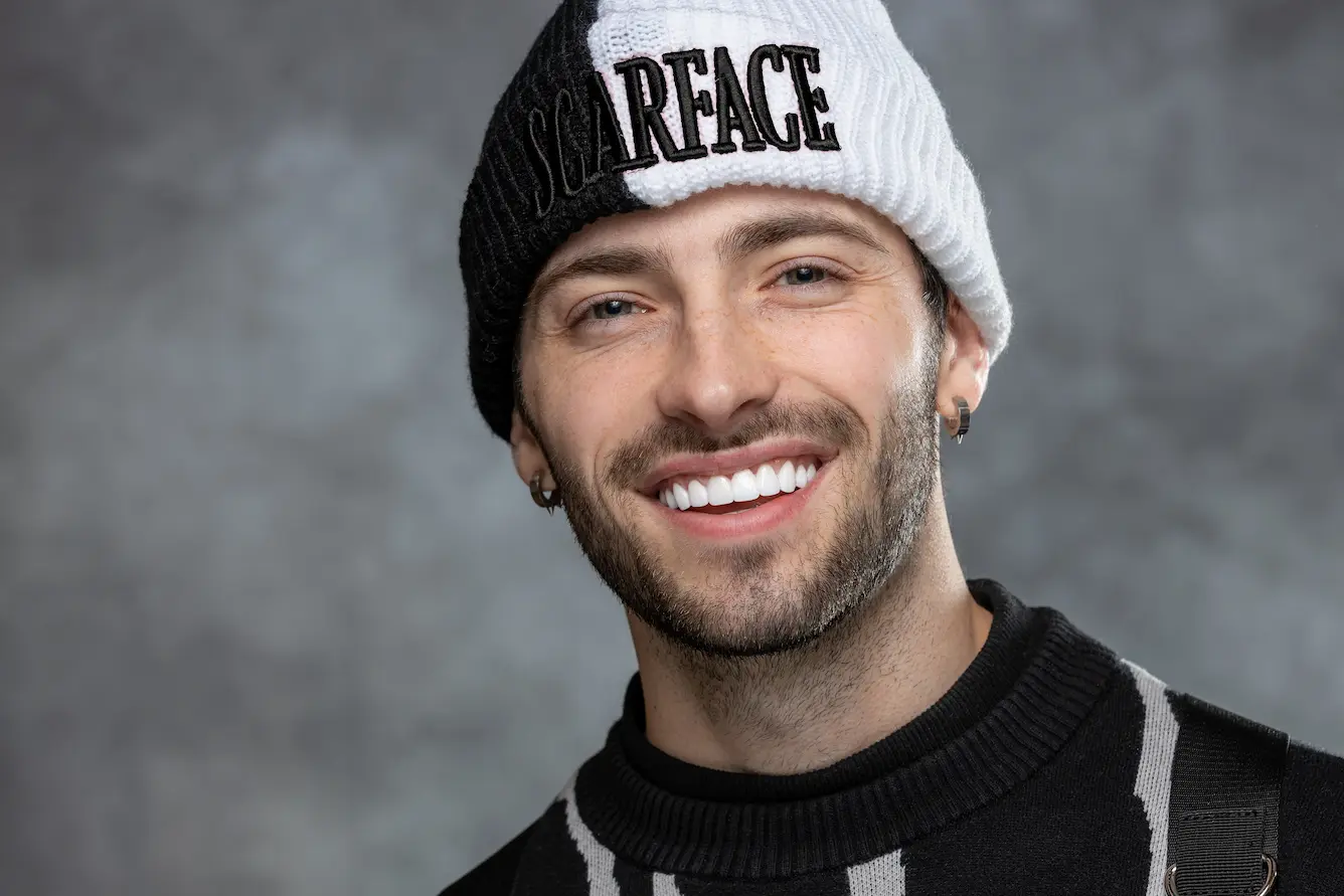 LA Collide Recognizes Dr. Ryan Savage's Exceptional Veneer Transformations