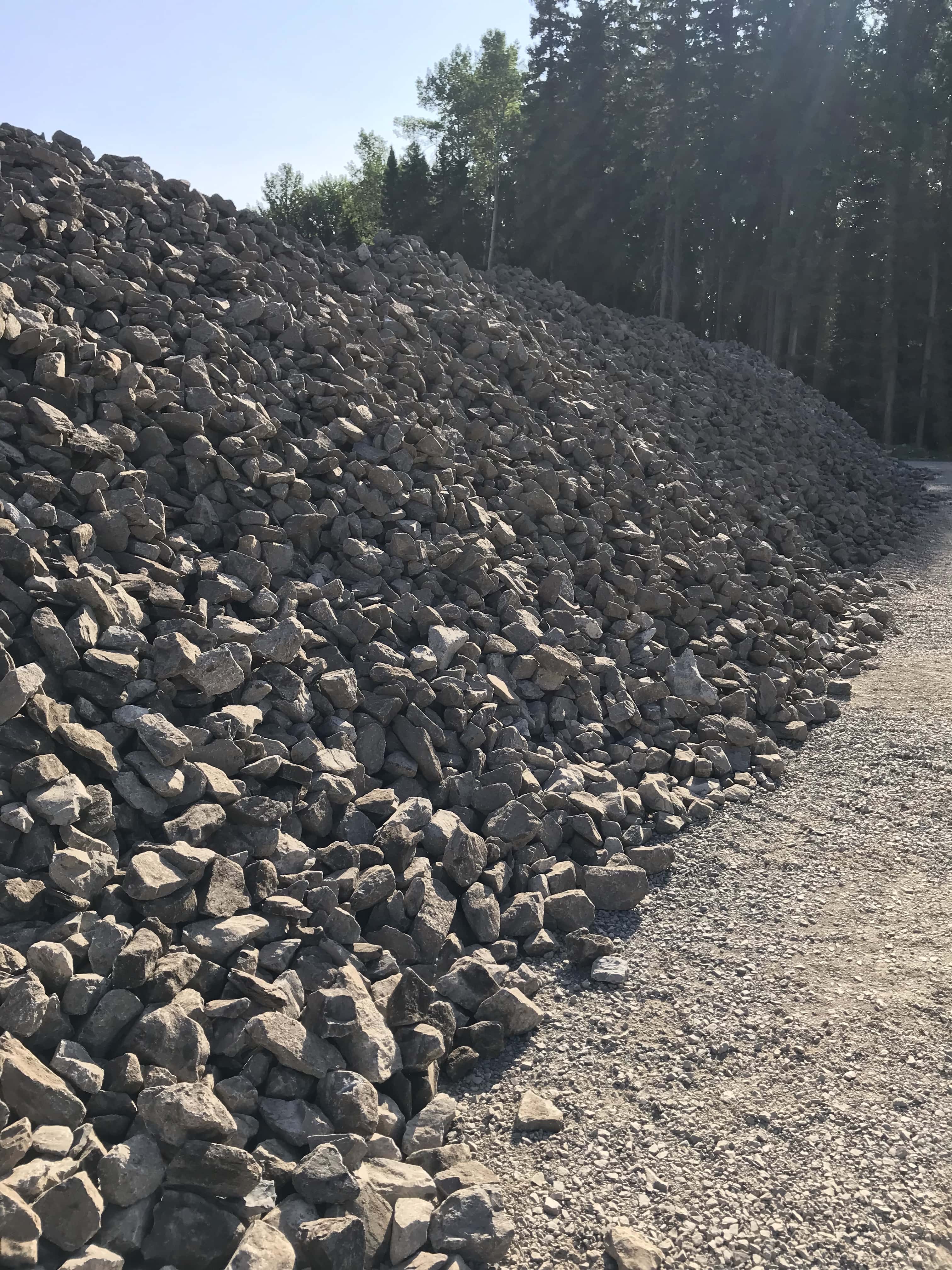 Various sized Crushed Rock | Lime Stone Cowboys