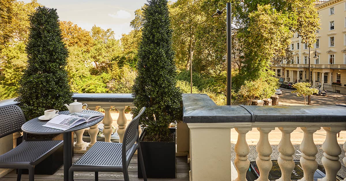 Luxurious Balcony King Room | Eccleston Square Hotel London