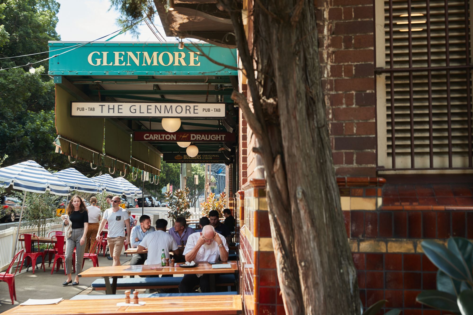 Contact The Glenmore Hotel - The Rocks