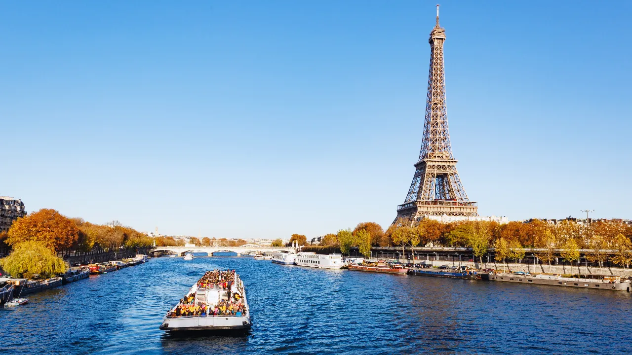 5 Best Seine River Cruises in Paris (Personally Tested)