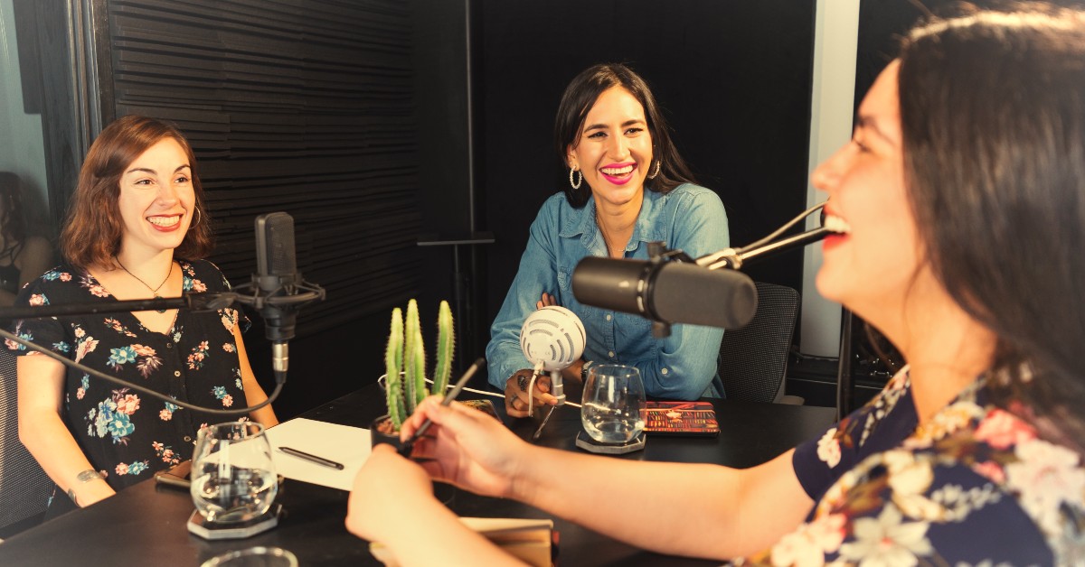 33 Engaging Podcast Interview Questions [2024] | Sweet Fish | Sweet ...