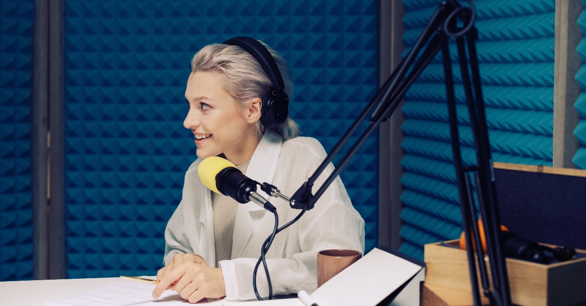 A Guide to 8 Different Types of Podcasts | Sweet Fish | Sweet Fish Media