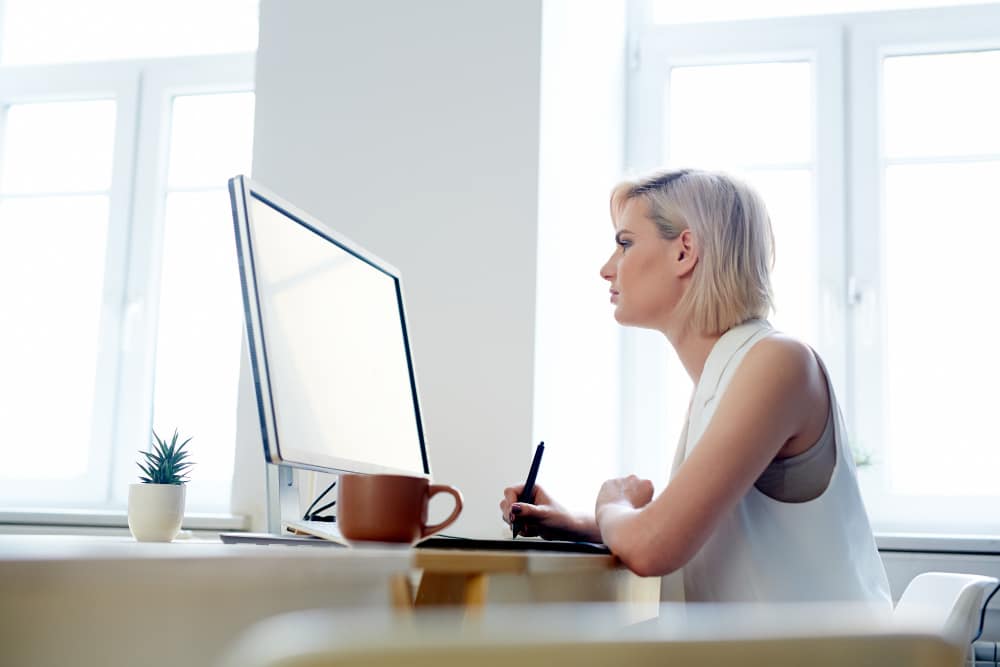 Job-Winning General Resume Examples & Writing Tips 2023