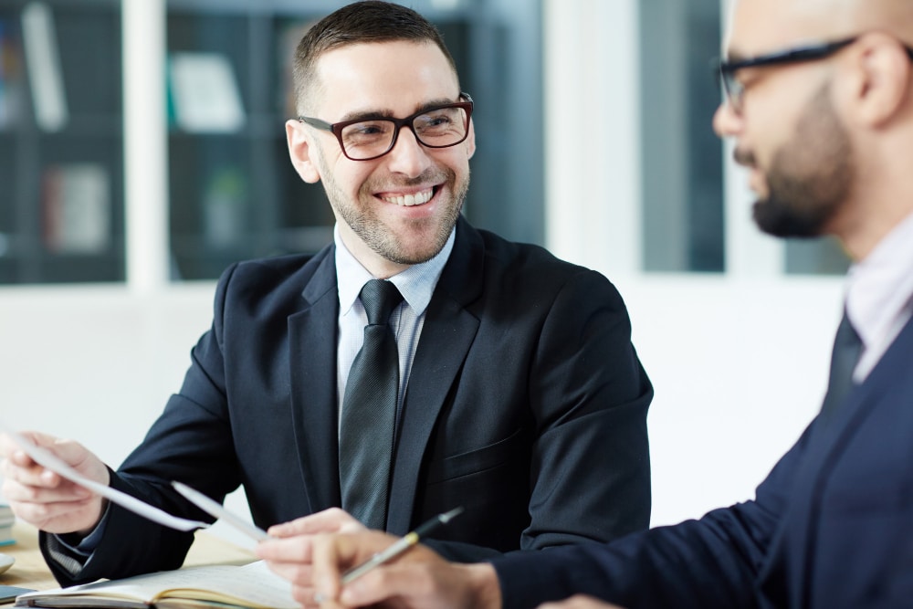 Best American Resume Examples & Writing Guide for 2023