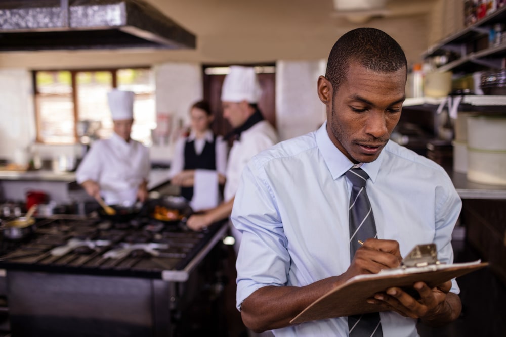 Restaurant Server Resume: Extensive Guide with Tips