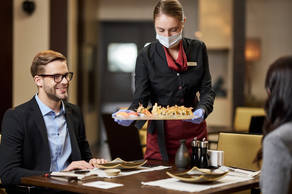 Applebee's Resume Example + Writing Tips