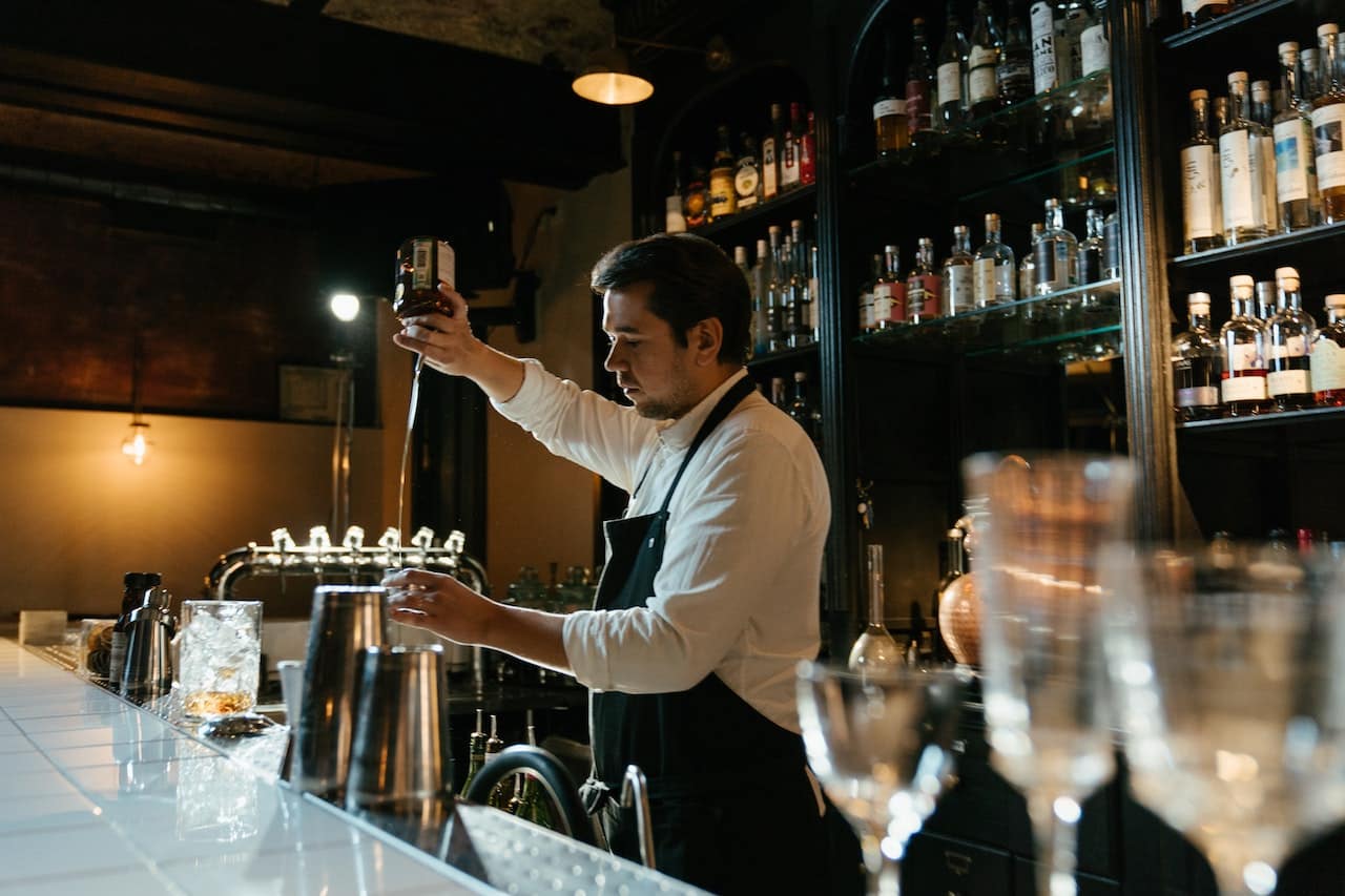 Bar Manager Resume: Comprehensive Guide + Bonus Tips