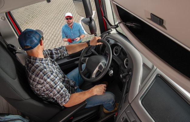 Creating an Effective CV Template for a Car Hauler Resume