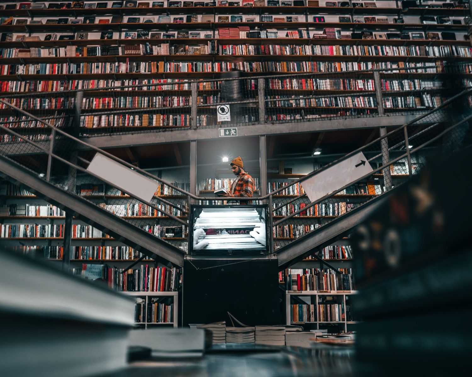 Store Associate Resume with Examples, Templates, and Excellent Tips