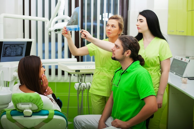 Creating a Winning CV: A Comprehensive Guide for Lead Dental Assistants