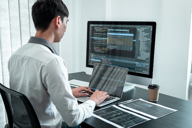 Creating a Standout CV for a Software Architect Role: A Guide for Beginners