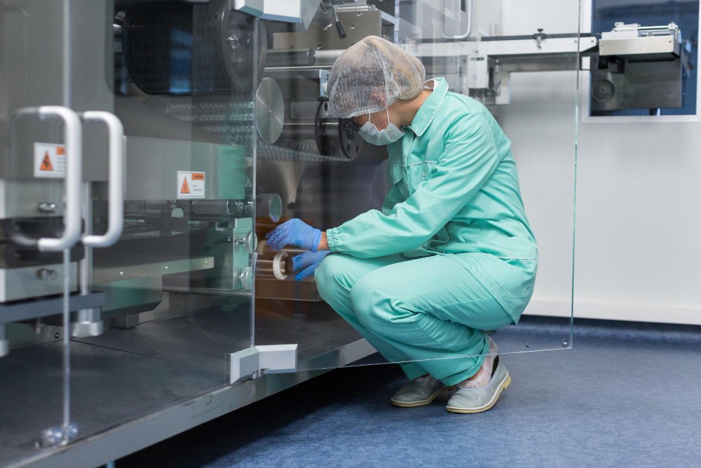 10 Savage Sterile Processing Technician Resumes + Writing Guide