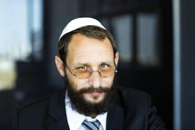 Mastering the Art of CV Writing and Job Application in Israel