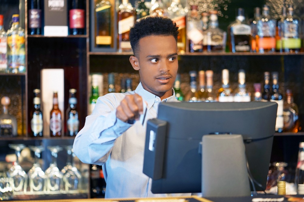 Crafting the Perfect CV for a Food and Beverage Manager: A ...