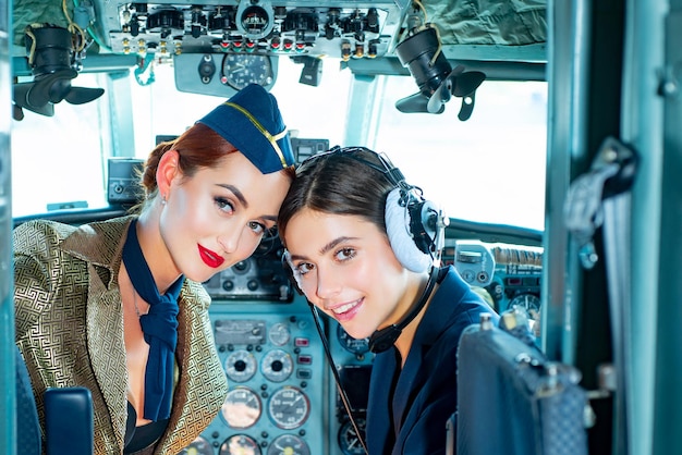 Entry-Level Aircraft Technician Resume Examples: Boost Your Career with ...