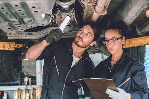 Creating a Winning CV: A Comprehensive Guide for Automotive Service Writers