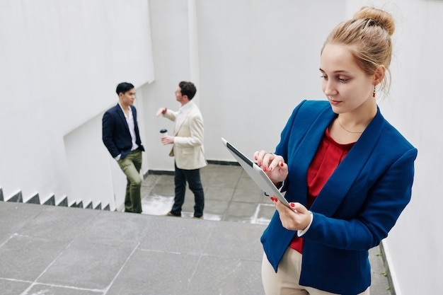 Creating a Winning CV Template for a Floor Manager Position