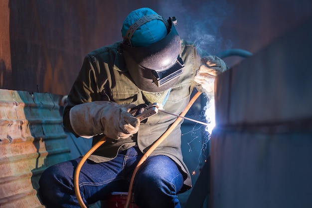 Entry-Level Welder/Fitter Resume Examples: Free High-Impact CV ...