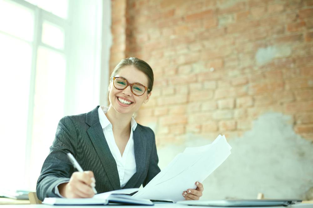 Creating a Winning CV for an Entry-Level Department Manager Position: A ...