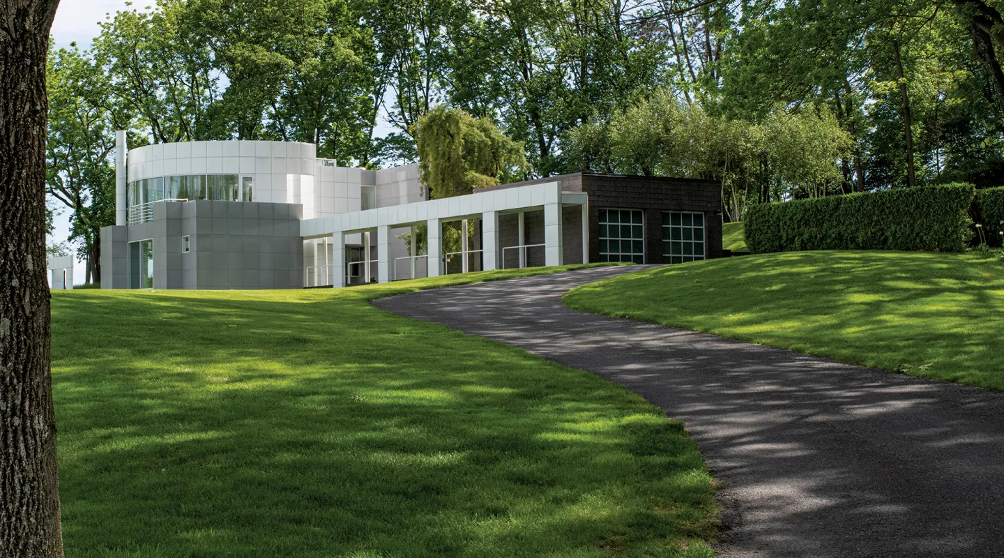 Grotta House | A Marriage of Architecture, Craft, and Mother Nature